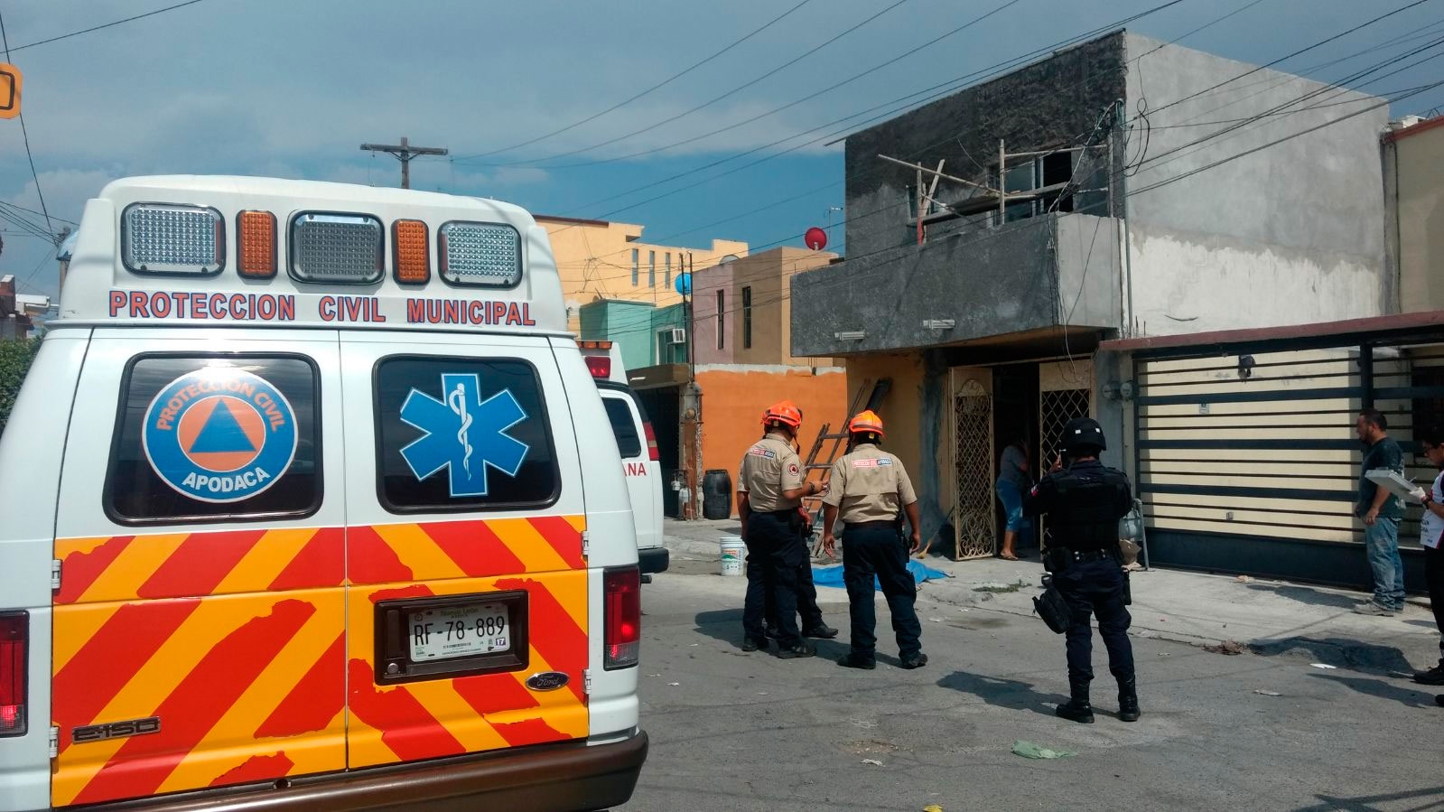 Hombre fallece electrocutado en Apodaca