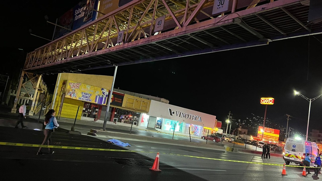 Muere indigente tras ser atropellado en Avenida Garza Sada