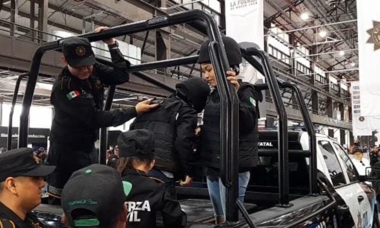 Asistentes Se Convierten En Policías En Expo Fuerza Civil